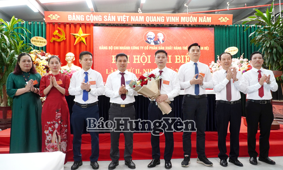 Đại hội đại biểu Đảng bộ Công ty Cổ phần Sản xuất hàng thể thao Tân Đệ ...