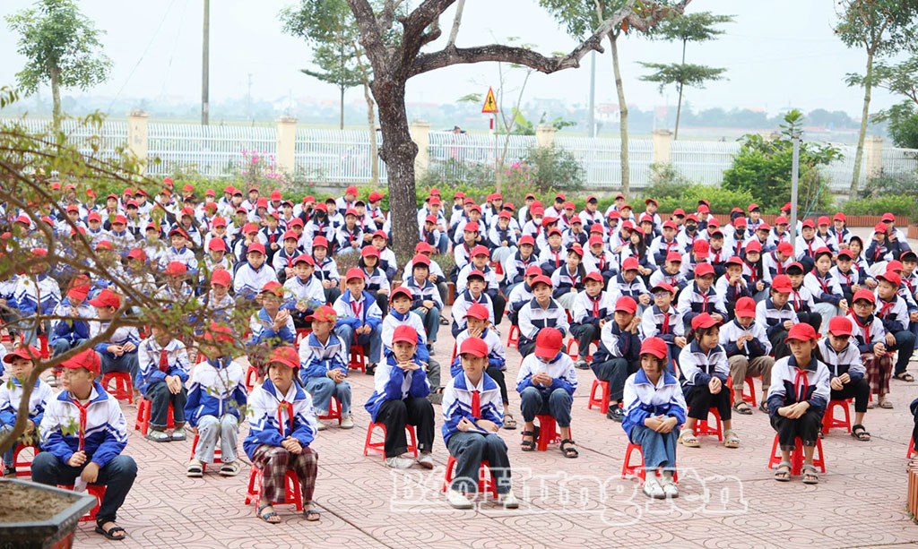 Giáo dục truyền thống và tuyên truyền về biển, đảo cho học sinh - Báo ...